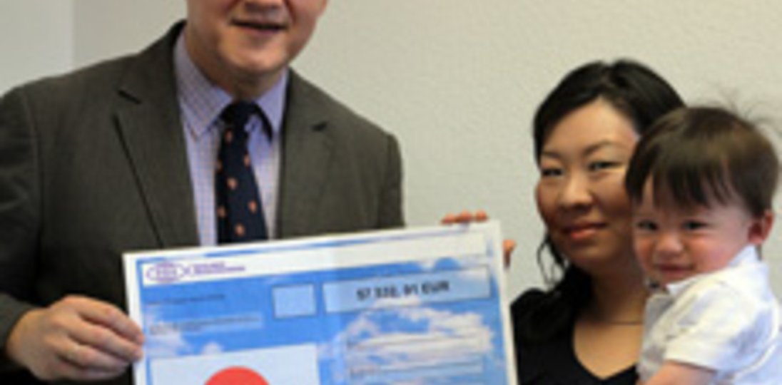 Berliner Missionswerk überreicht Scheck über 57.532 Euro für die Katastrophenhilfe Japan